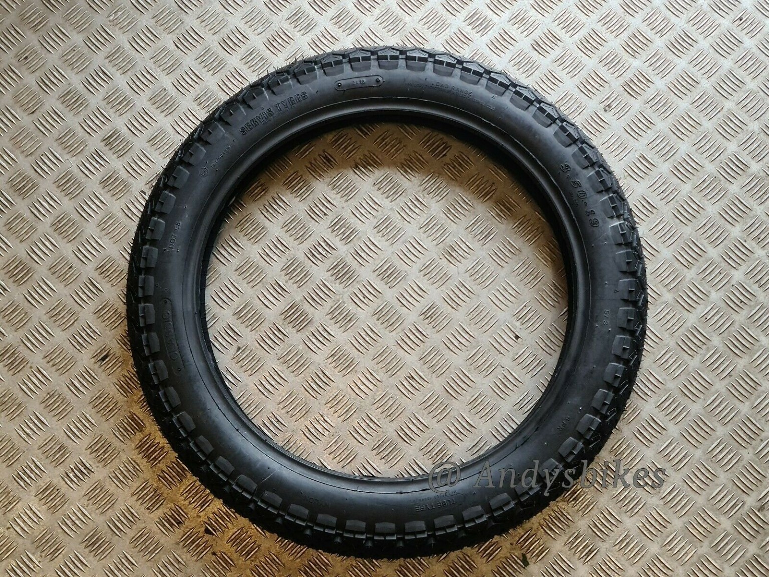 3.50x19 Rear Servis Classic Motorcycle Tyre » Andy's Motorcycles 3.50x19 Rear Servis Classic Motorcycle Tyre » Andy's Motorcycles